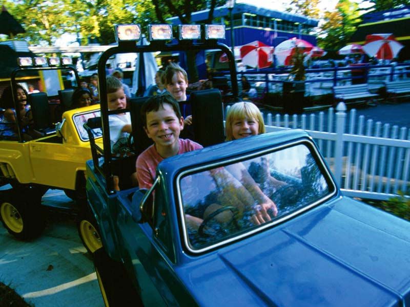 Off-Road Rally | Car Ride at Dutch Wonderland